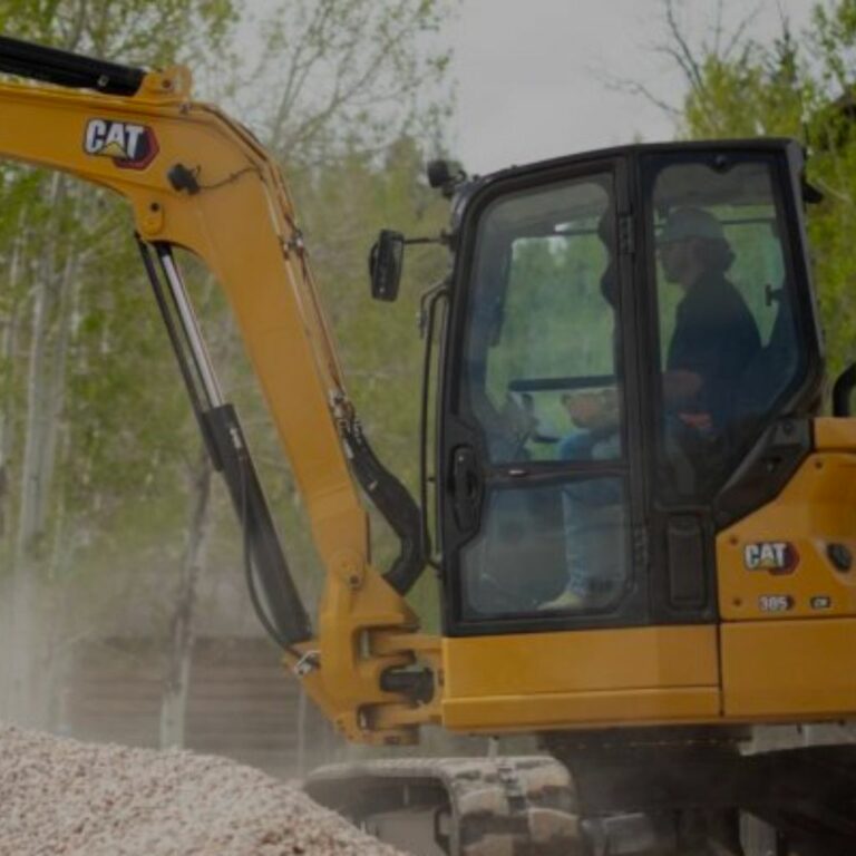 Comment conduire une mini pelle ? - ATmat TP